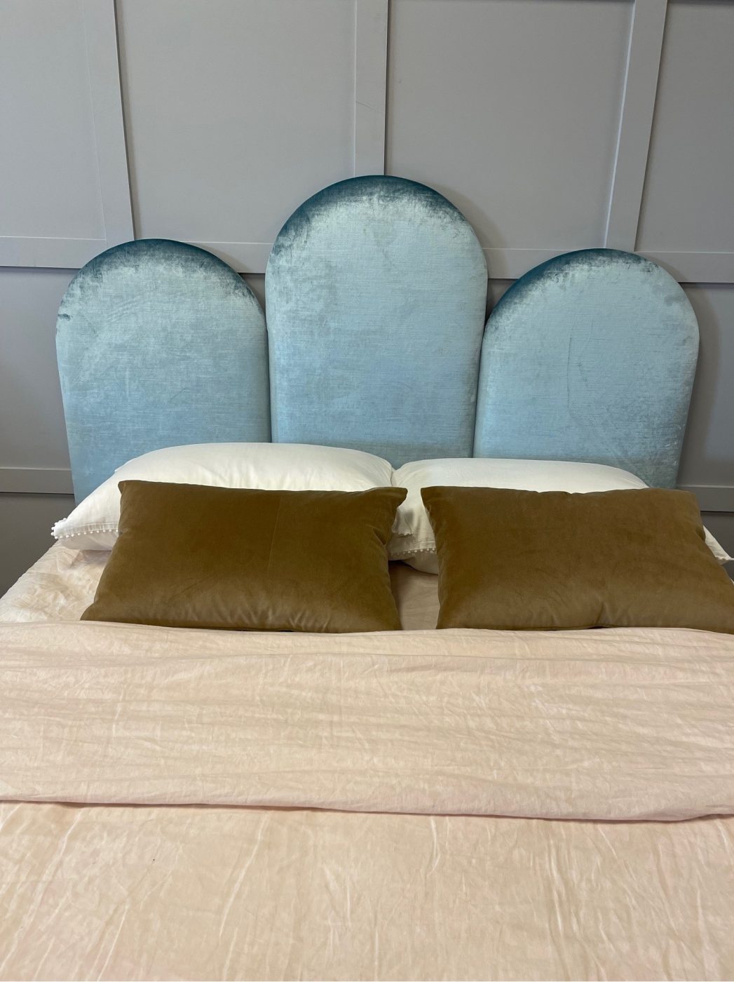 Queen Poppy bedhead in Ellison Sky velvet - Heatherly Design